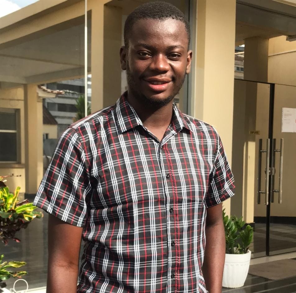 Pedro Makengo – Medium