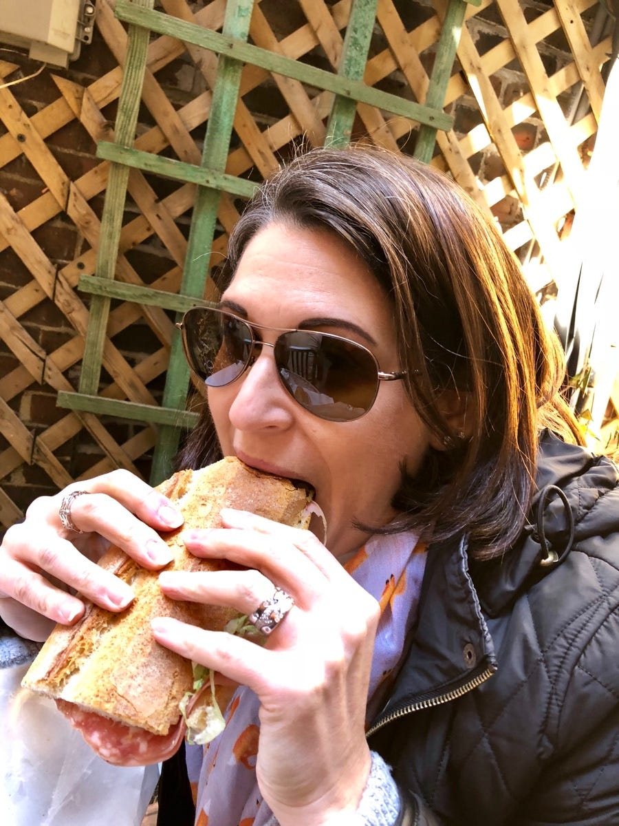 Julie Schultz – Medium
