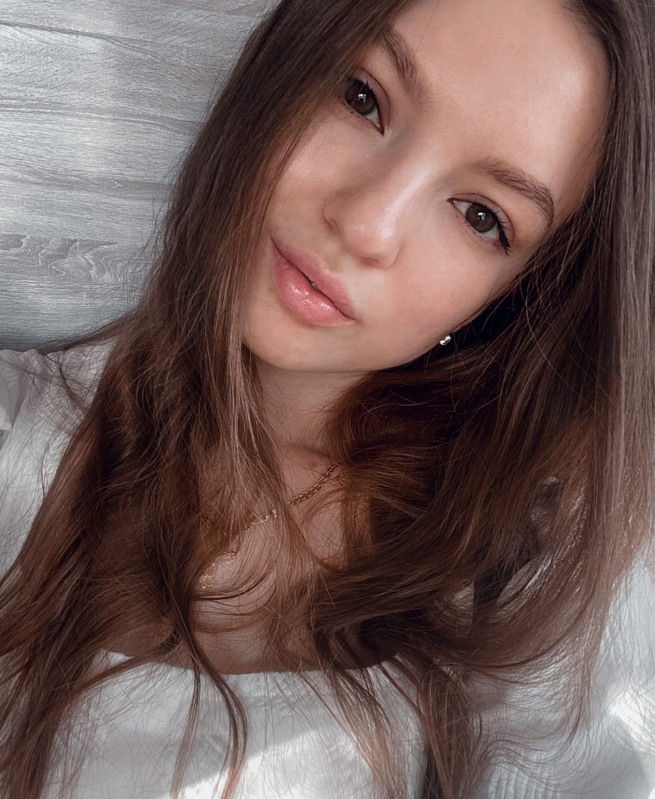 Elizaveta Pugacheva – Medium