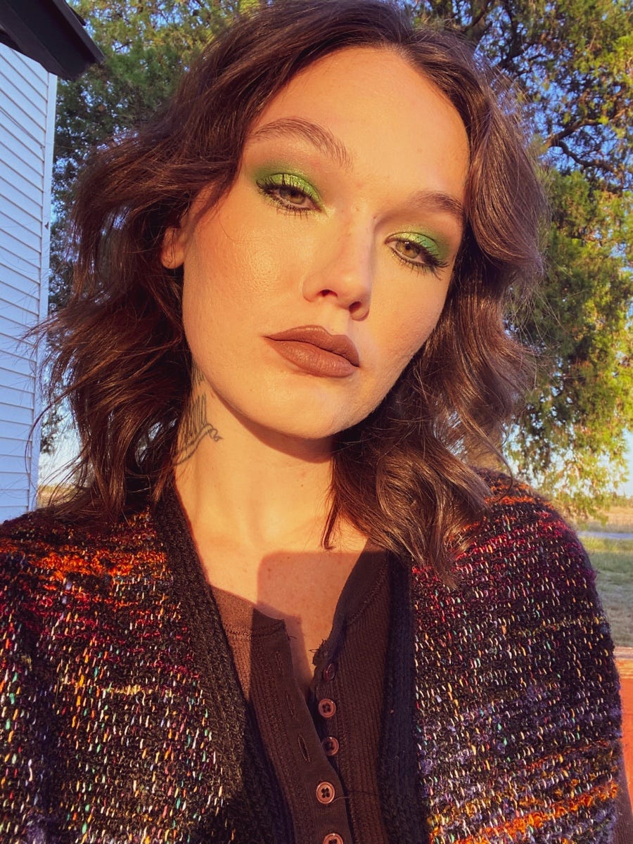 Hannah Vaughn-Gosvener – Medium