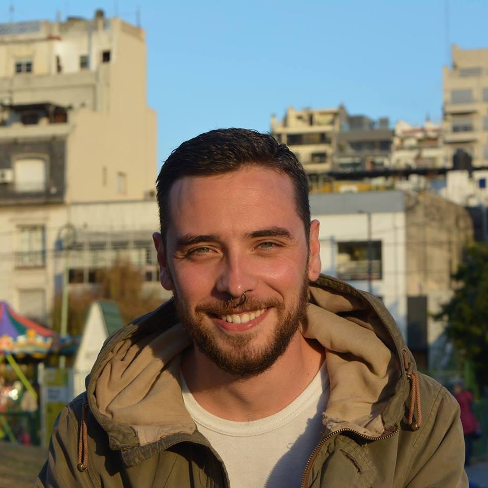 Alex Tomboix – Medium