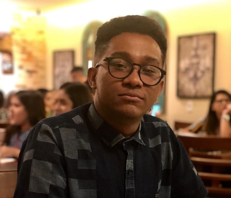 Samuel Camilo – Medium