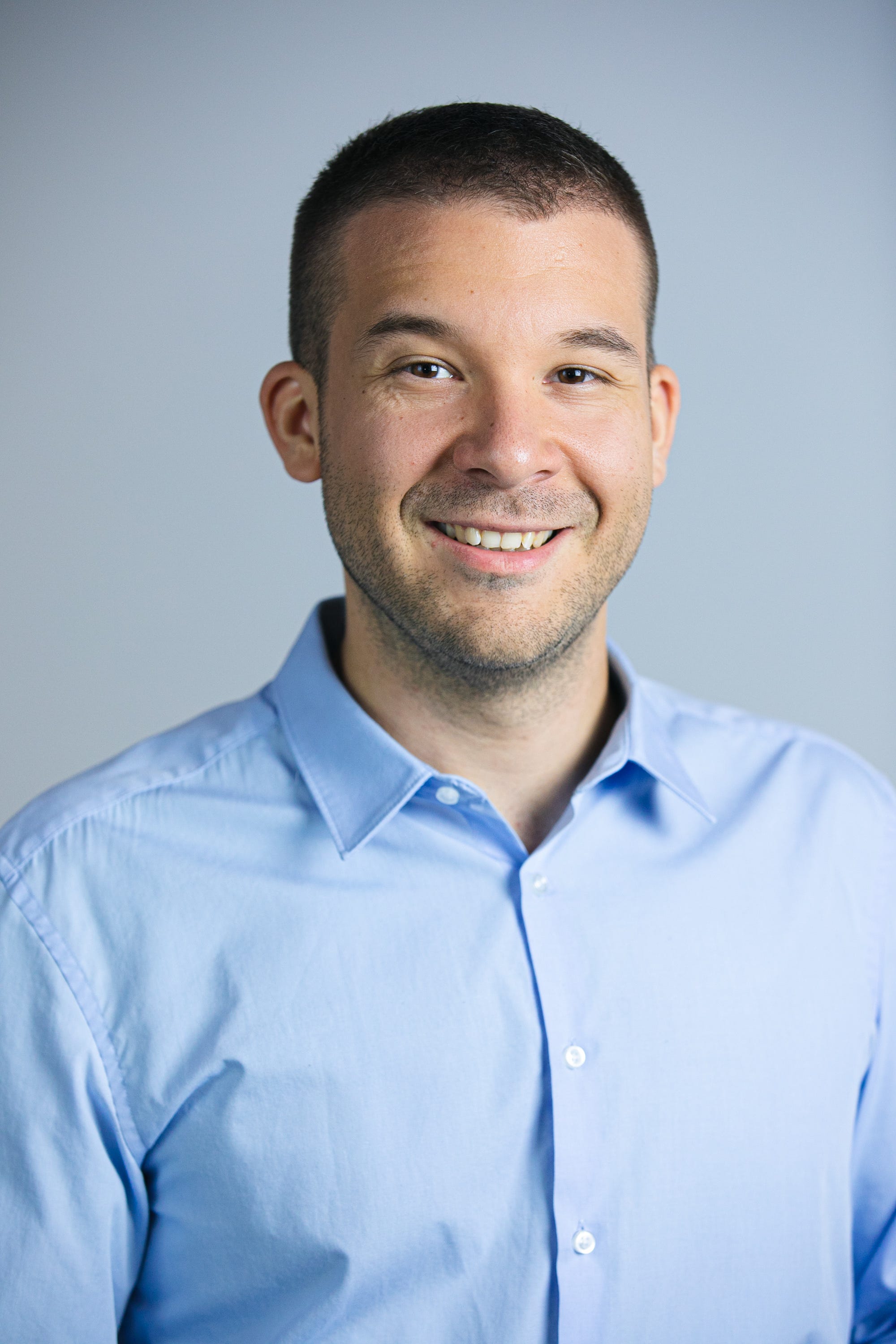Dinko Tipurić – Medium