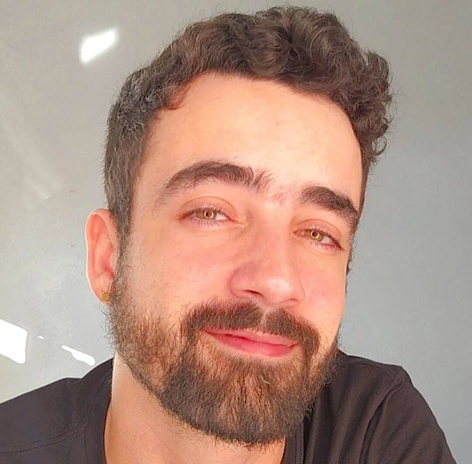 Lucas Corrêa – Medium