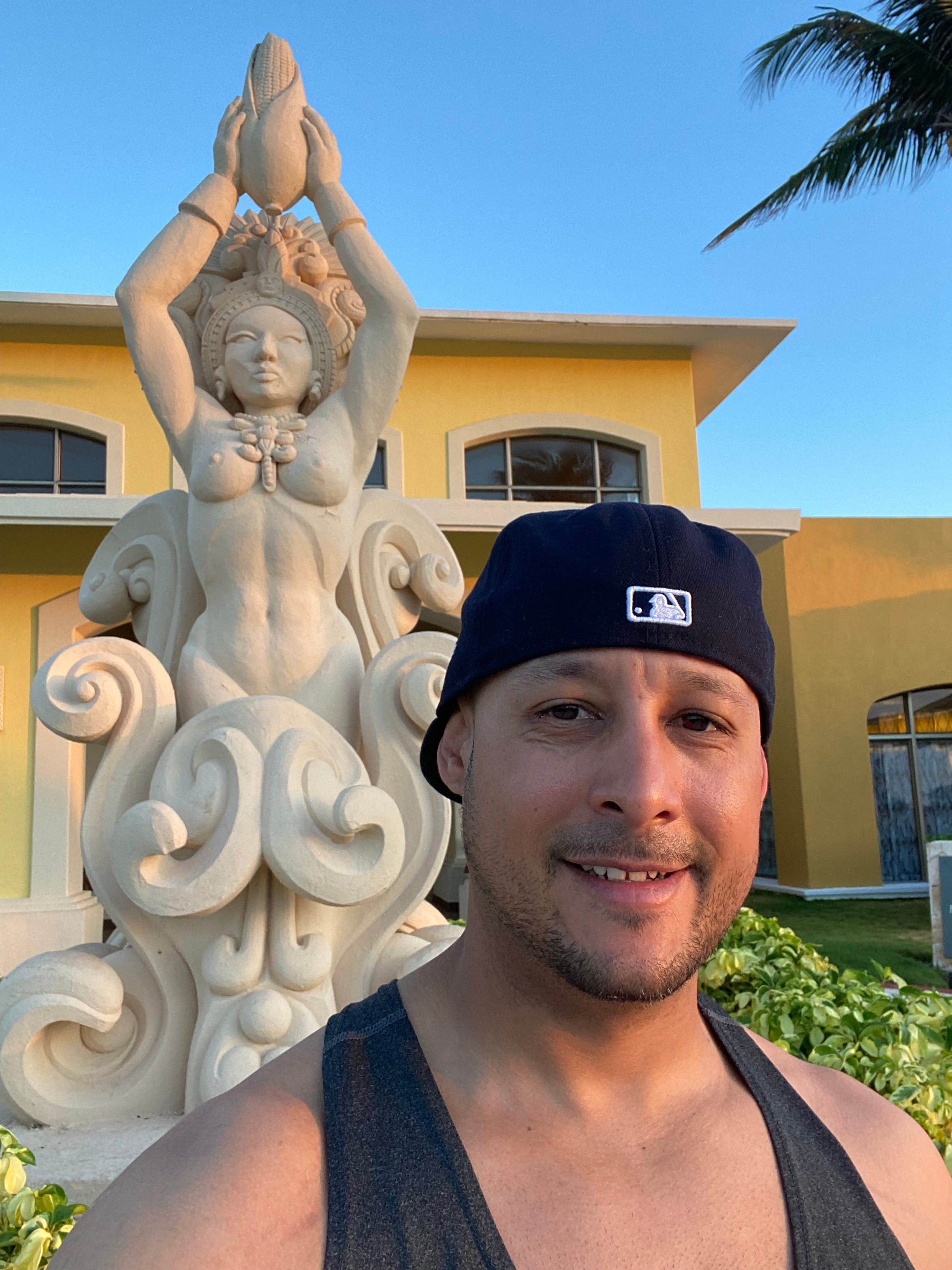 Ivan de Jesus – Medium