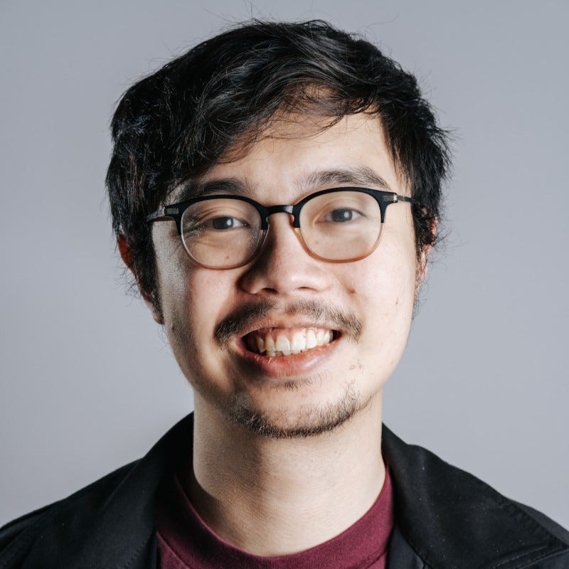 Simon Saldajeno – Medium