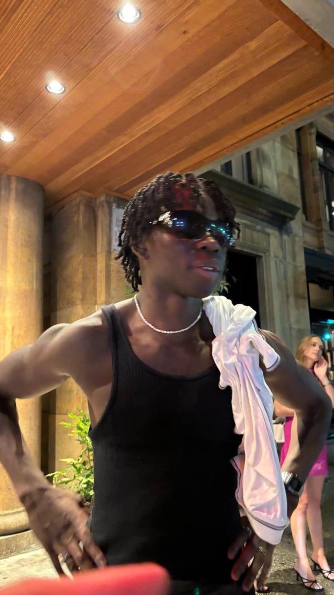 Bolu Oshuntolu – Medium