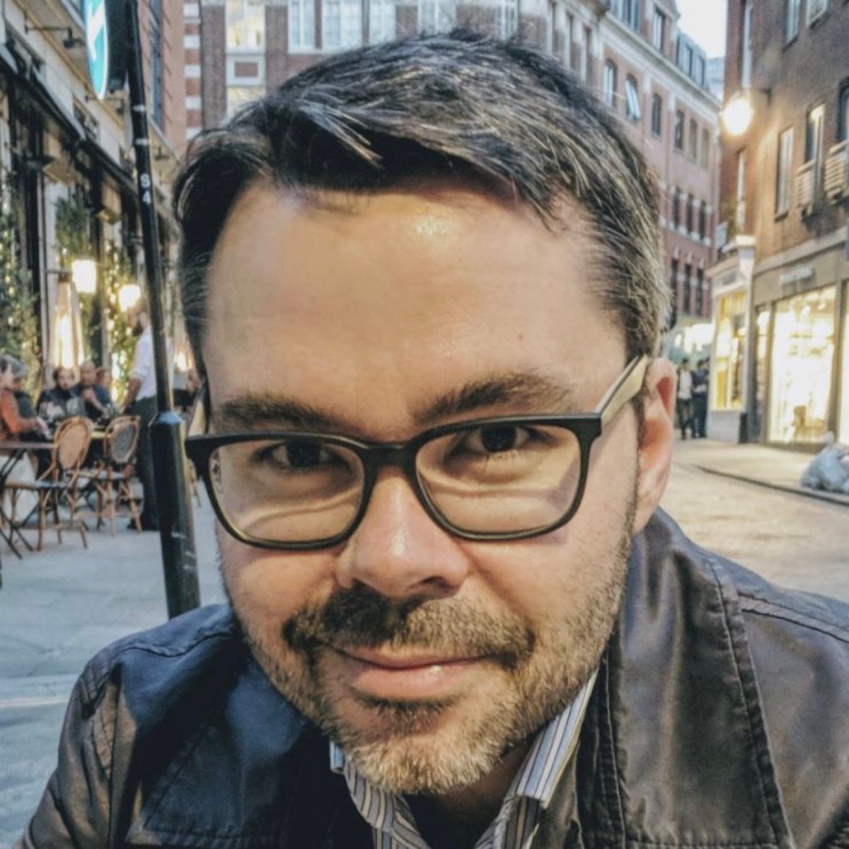 Jonathan Sorum – Medium