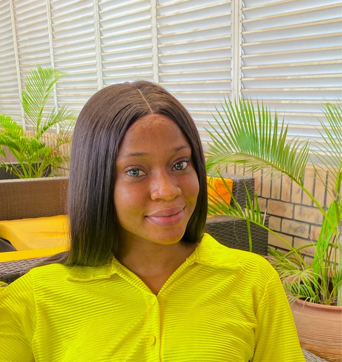 Vivian Abara – Medium