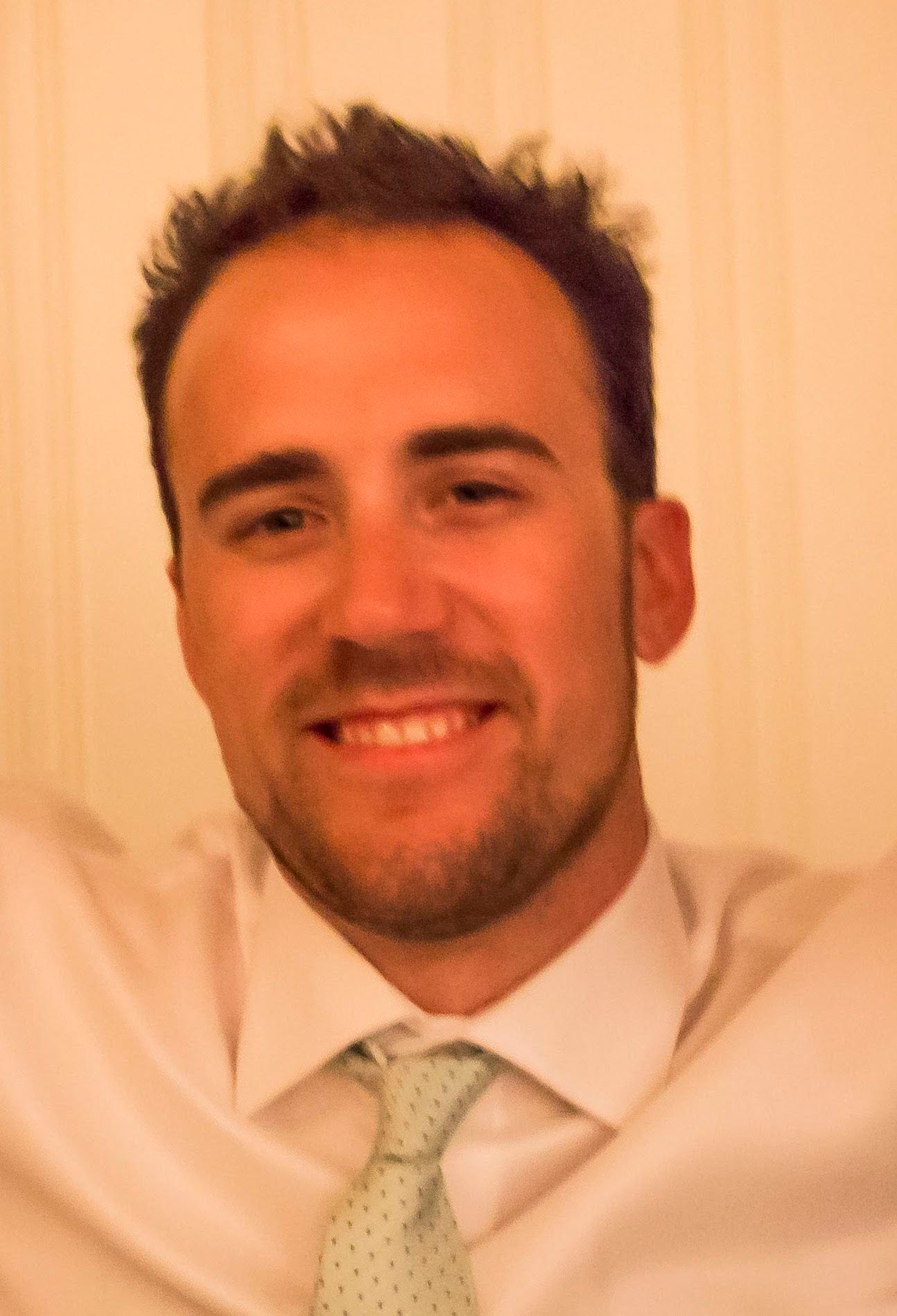Drew Ryan Jones – Medium