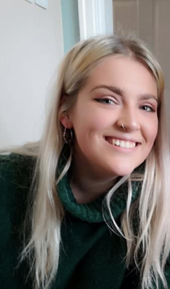 About – Izzy Hall – Medium