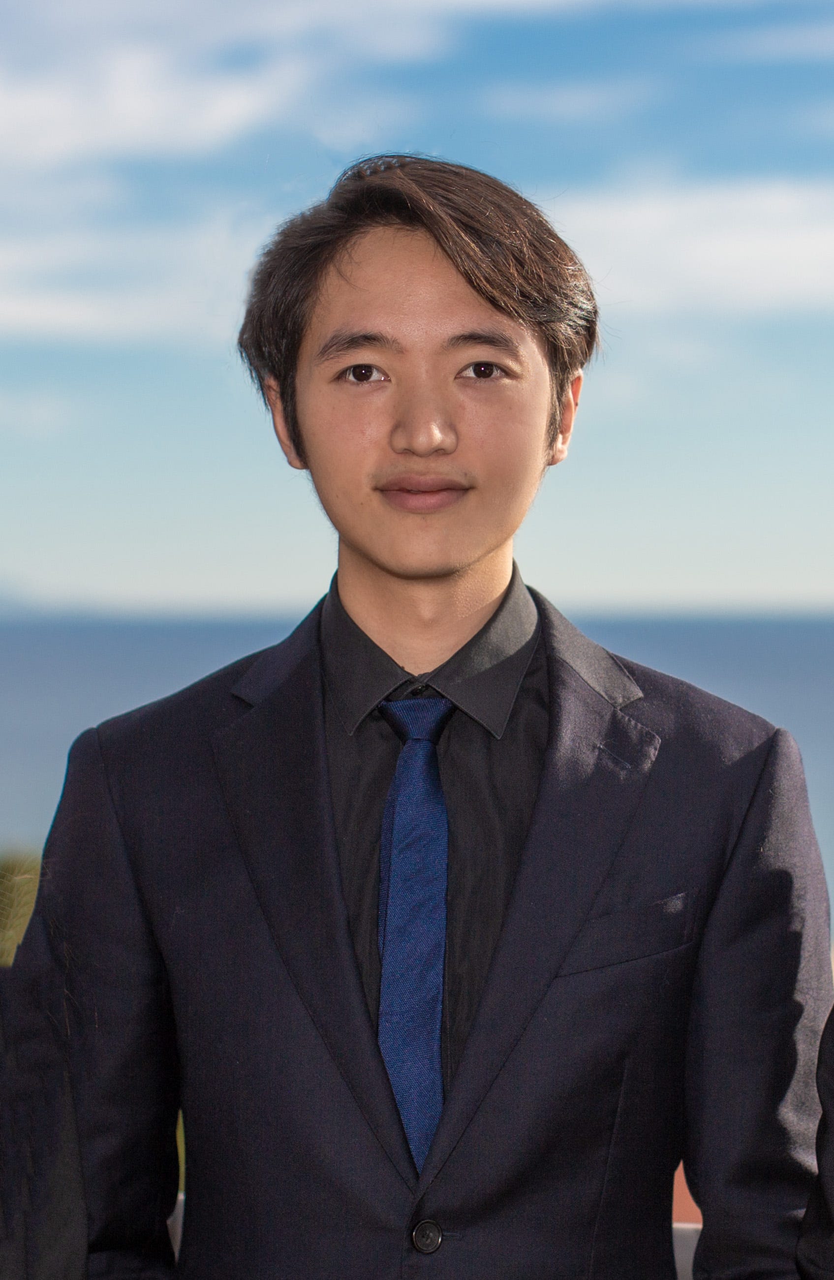 Kevin Loo – Medium