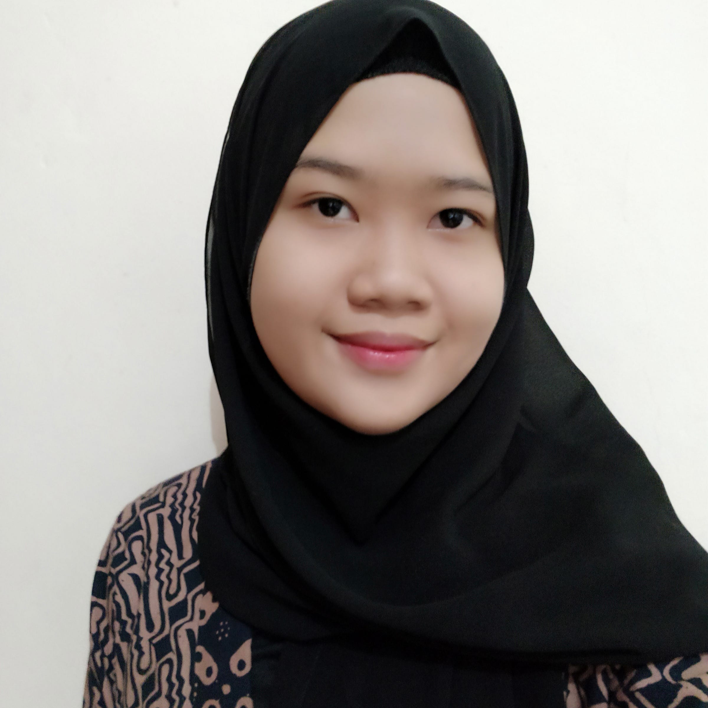 About Dian Nita Utami Medium