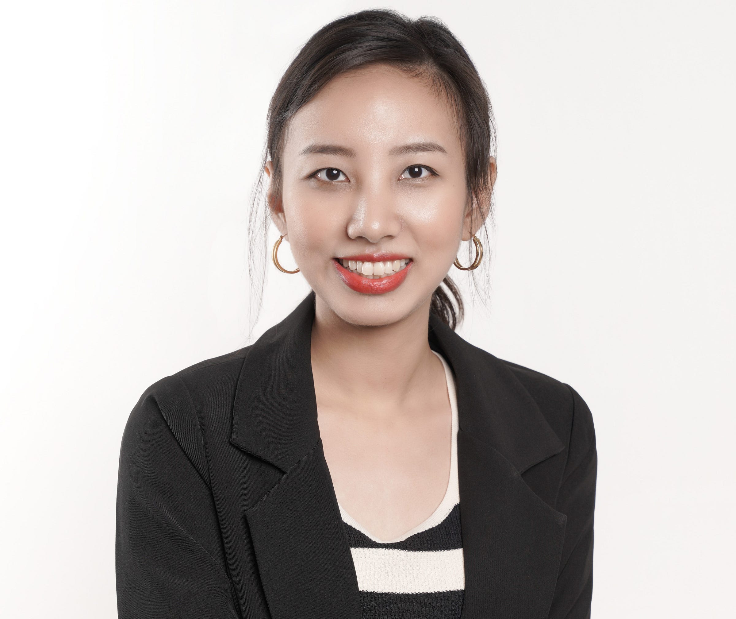 Khin Yadanar Lin – Medium