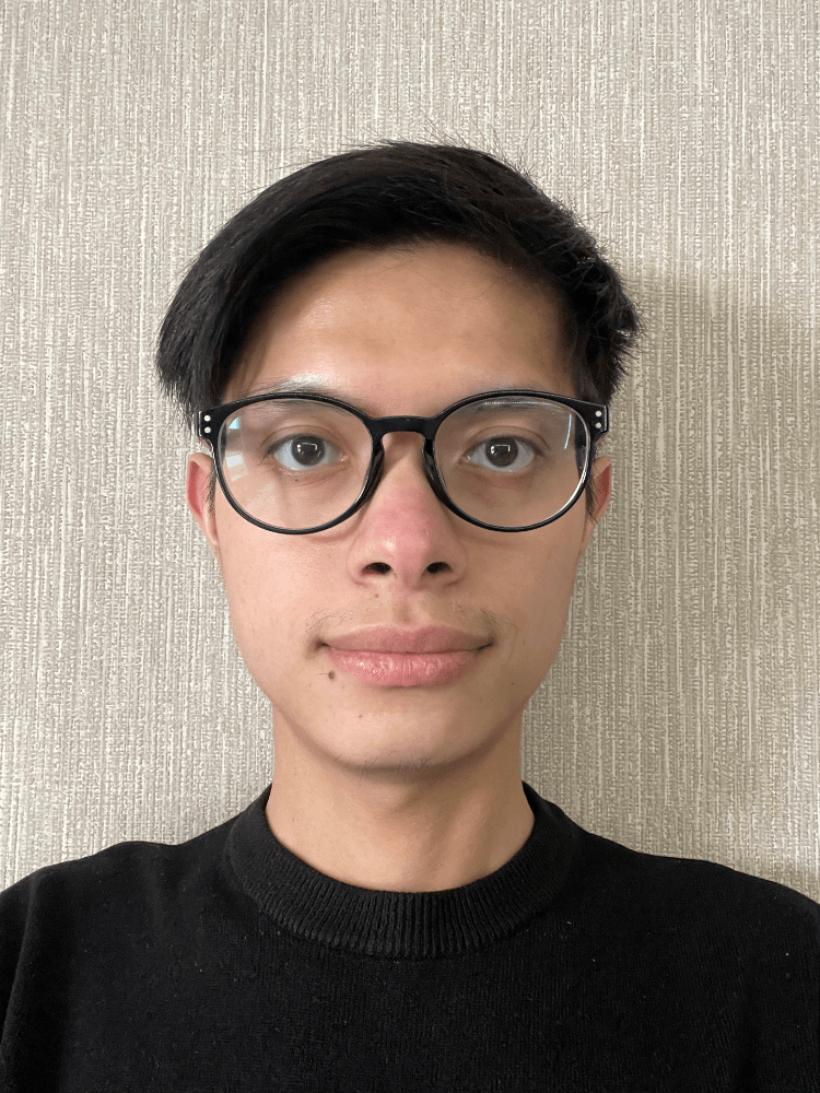 Nik Harith – Medium