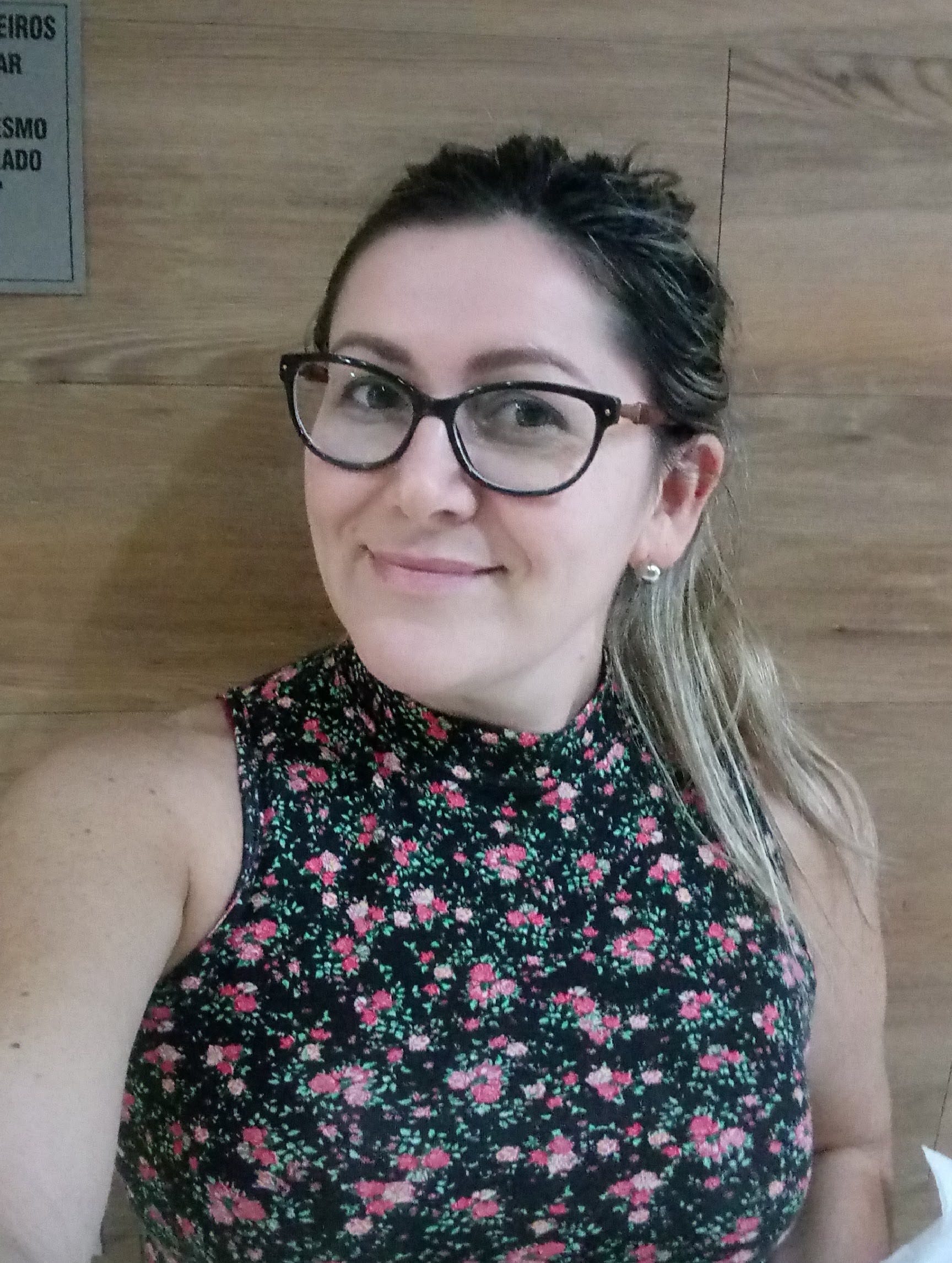 Simone Machado – Medium