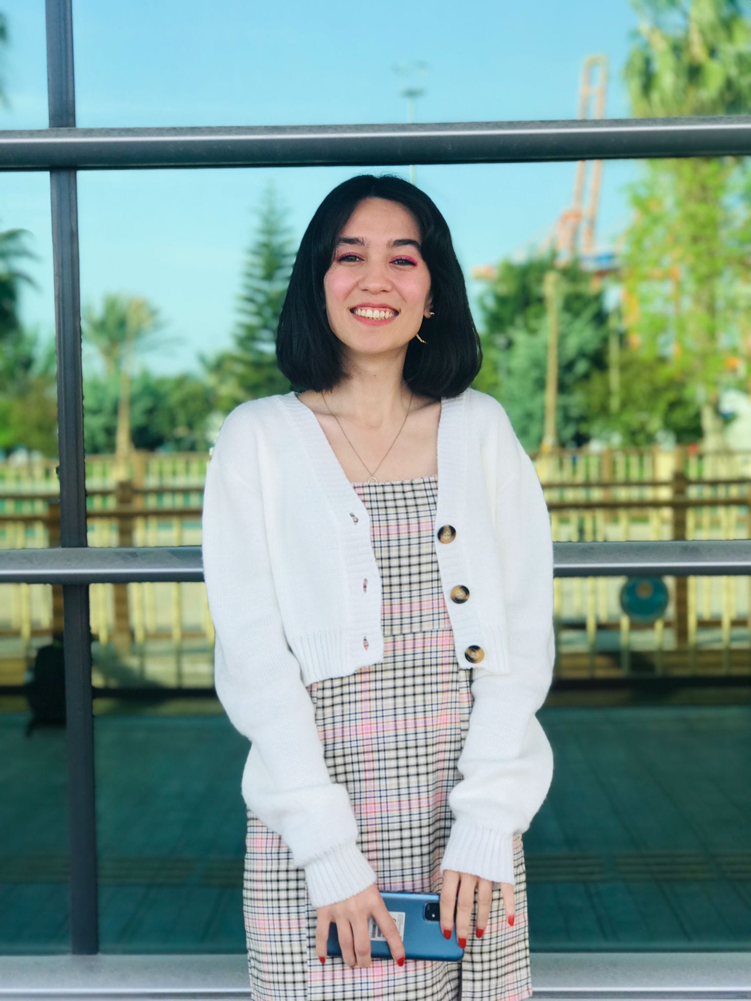 Elif Ak – Medium