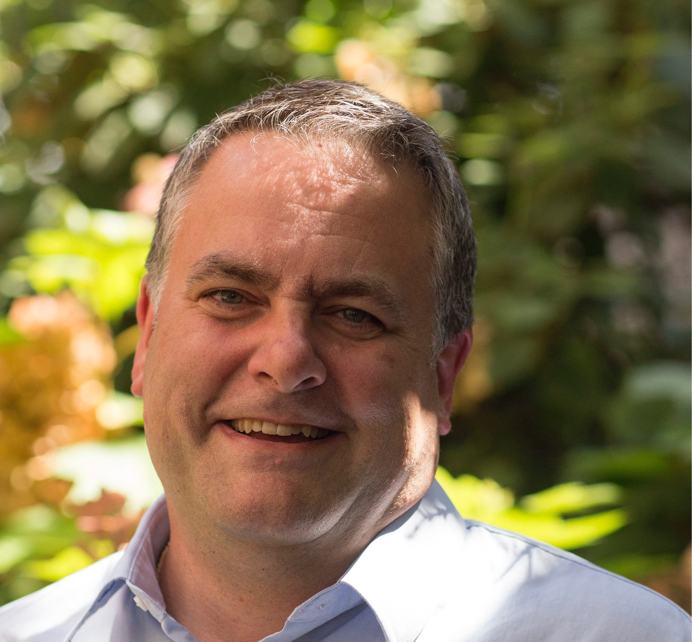 Dave Richards – Medium