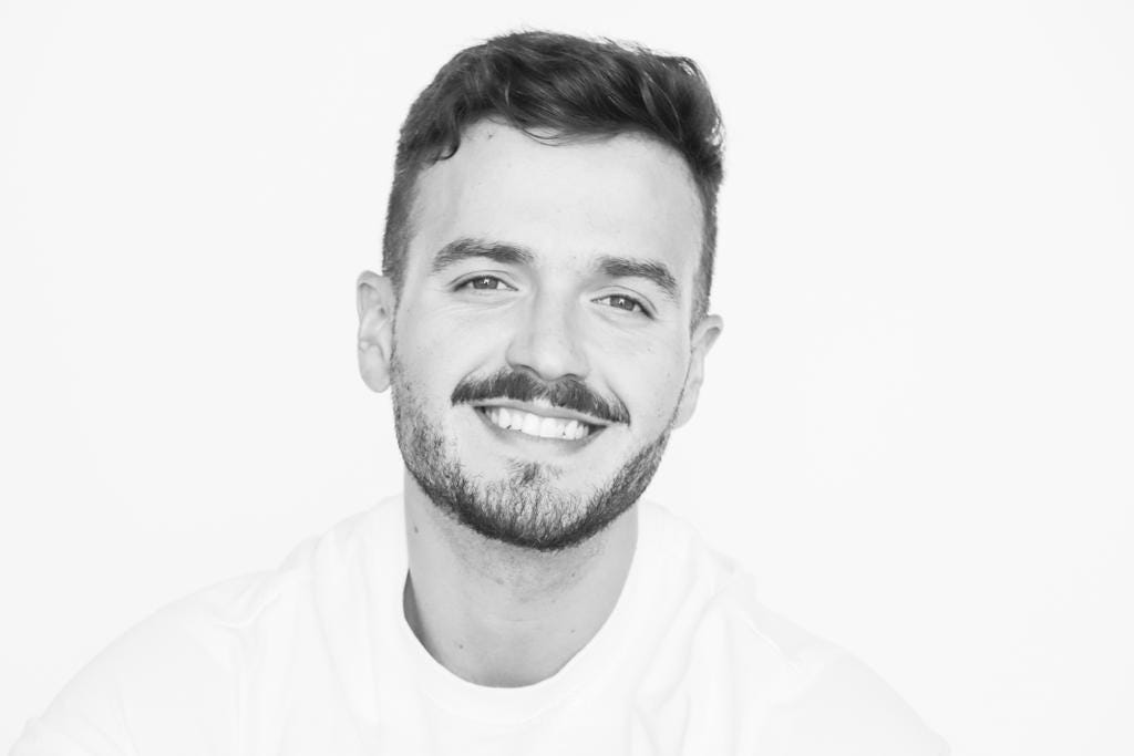 Luis Arenal – Medium