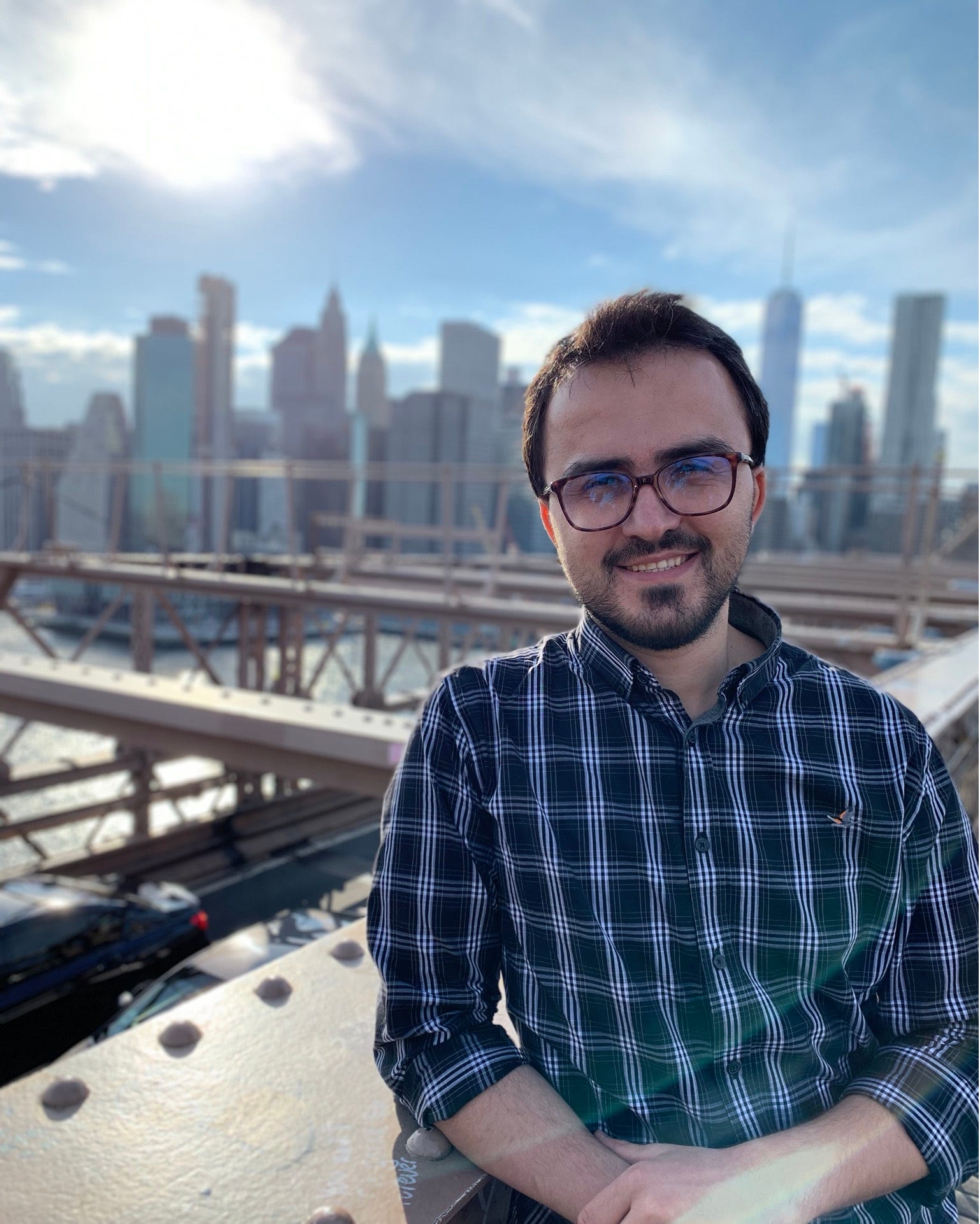 Caner Tosuner – Medium Caner Tosuner – Medium
