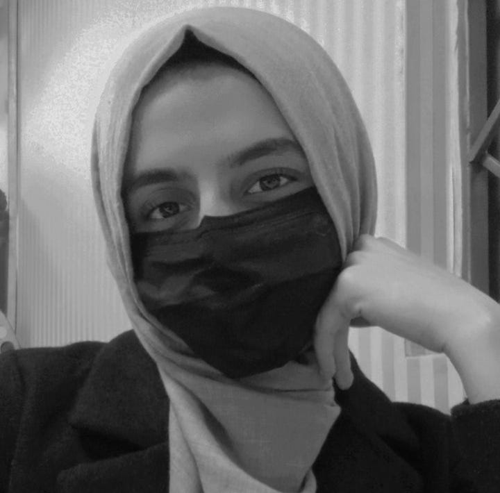 Faryal Omer – Medium