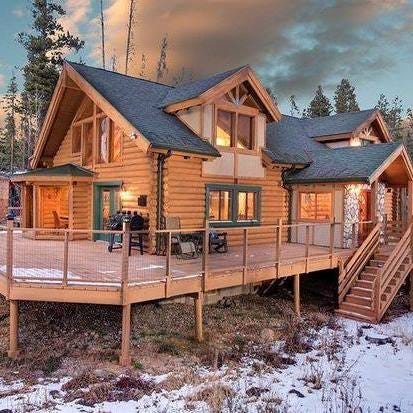 Hyperion House – Medium