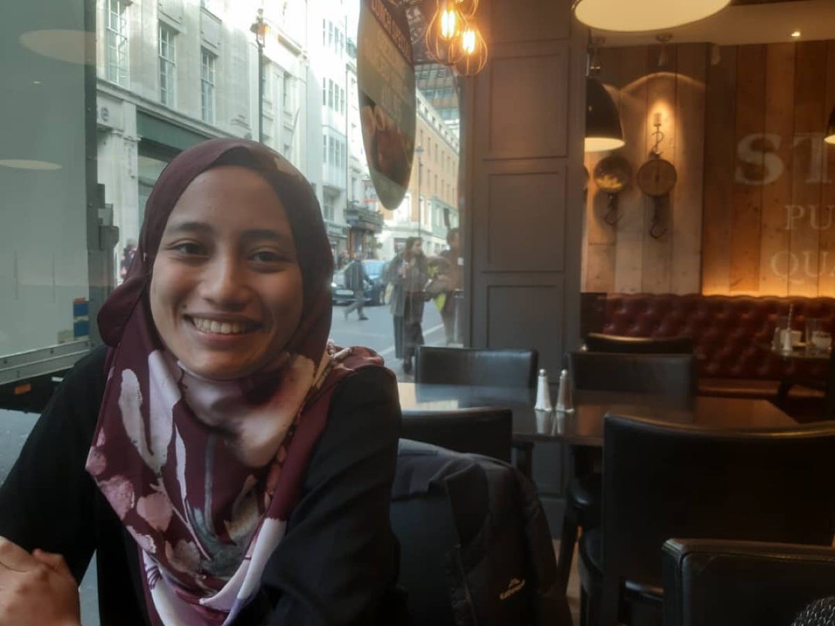 liyana azizul – Medium