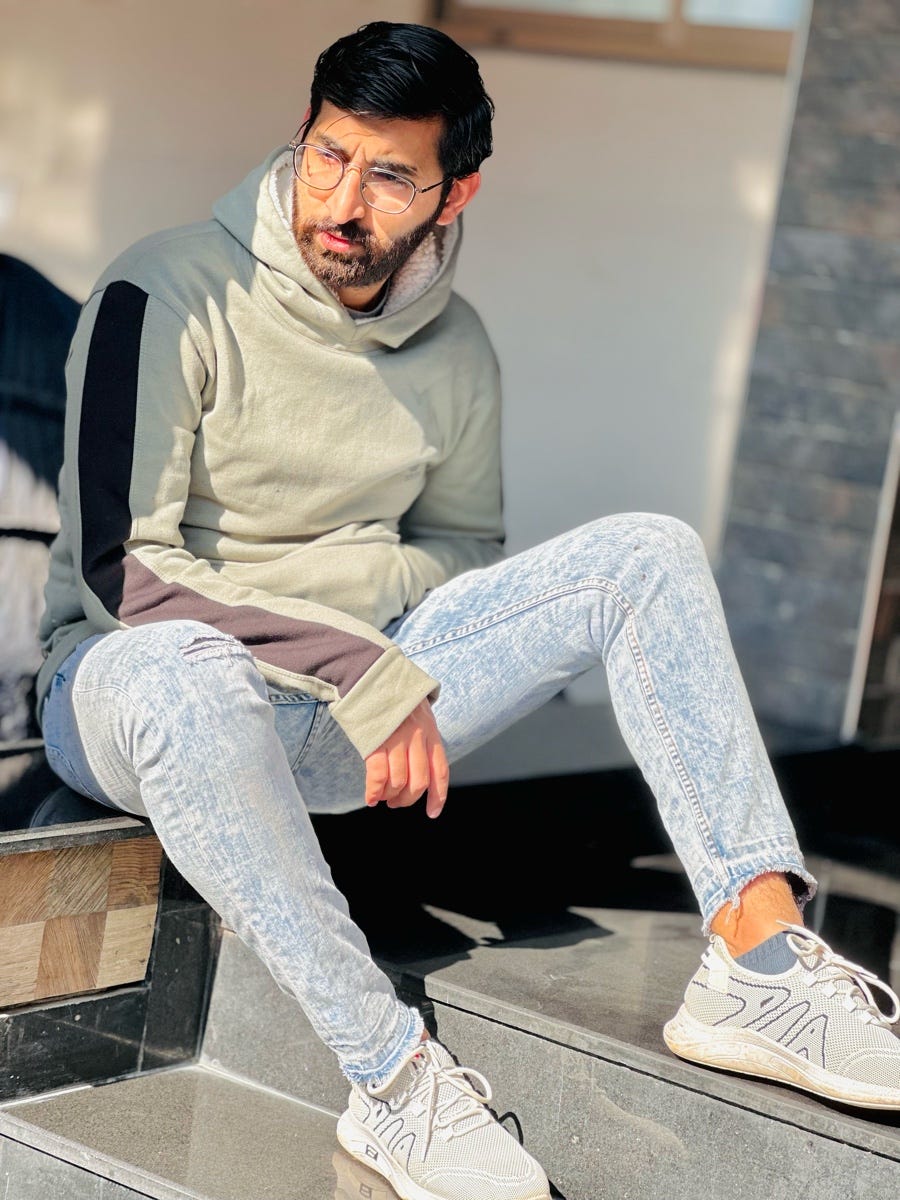 Ahmed Shafiq – Medium