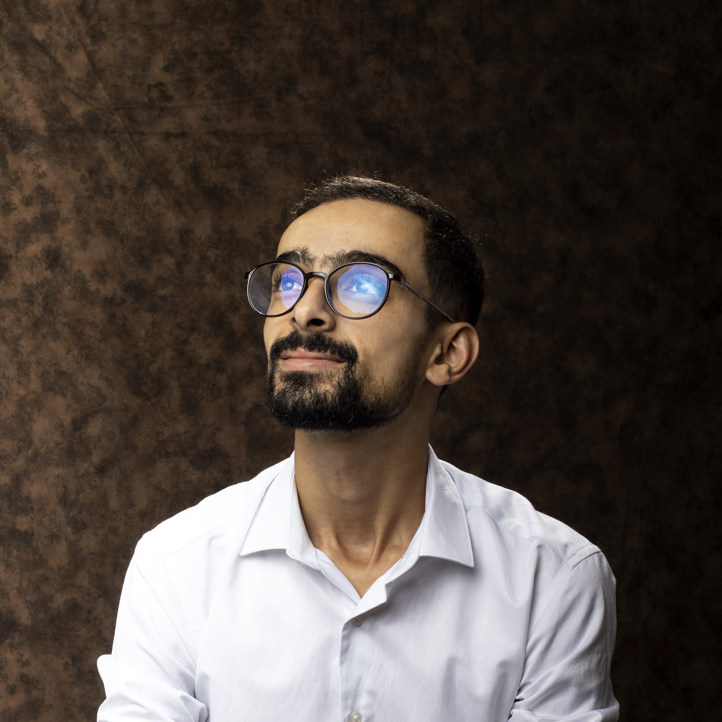 Abderrahmen Chott – Medium