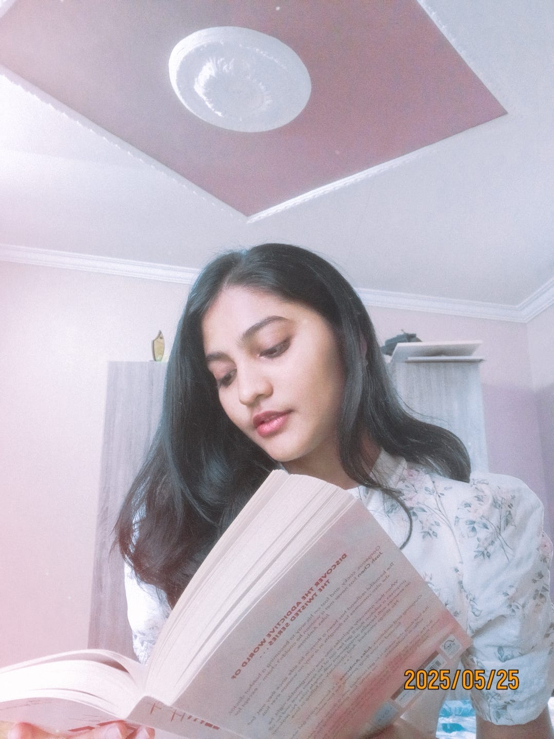 Aurora💞 – Medium