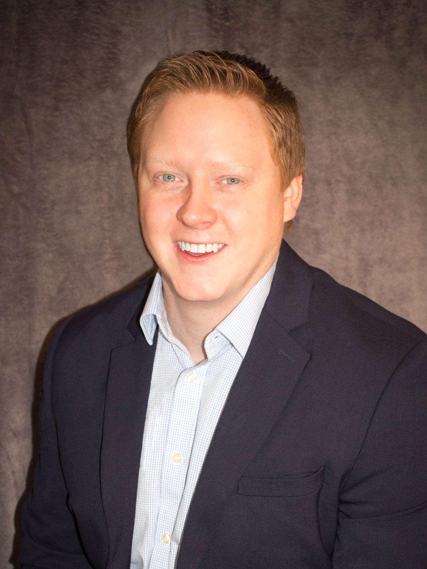 Mike Stafiej – Medium