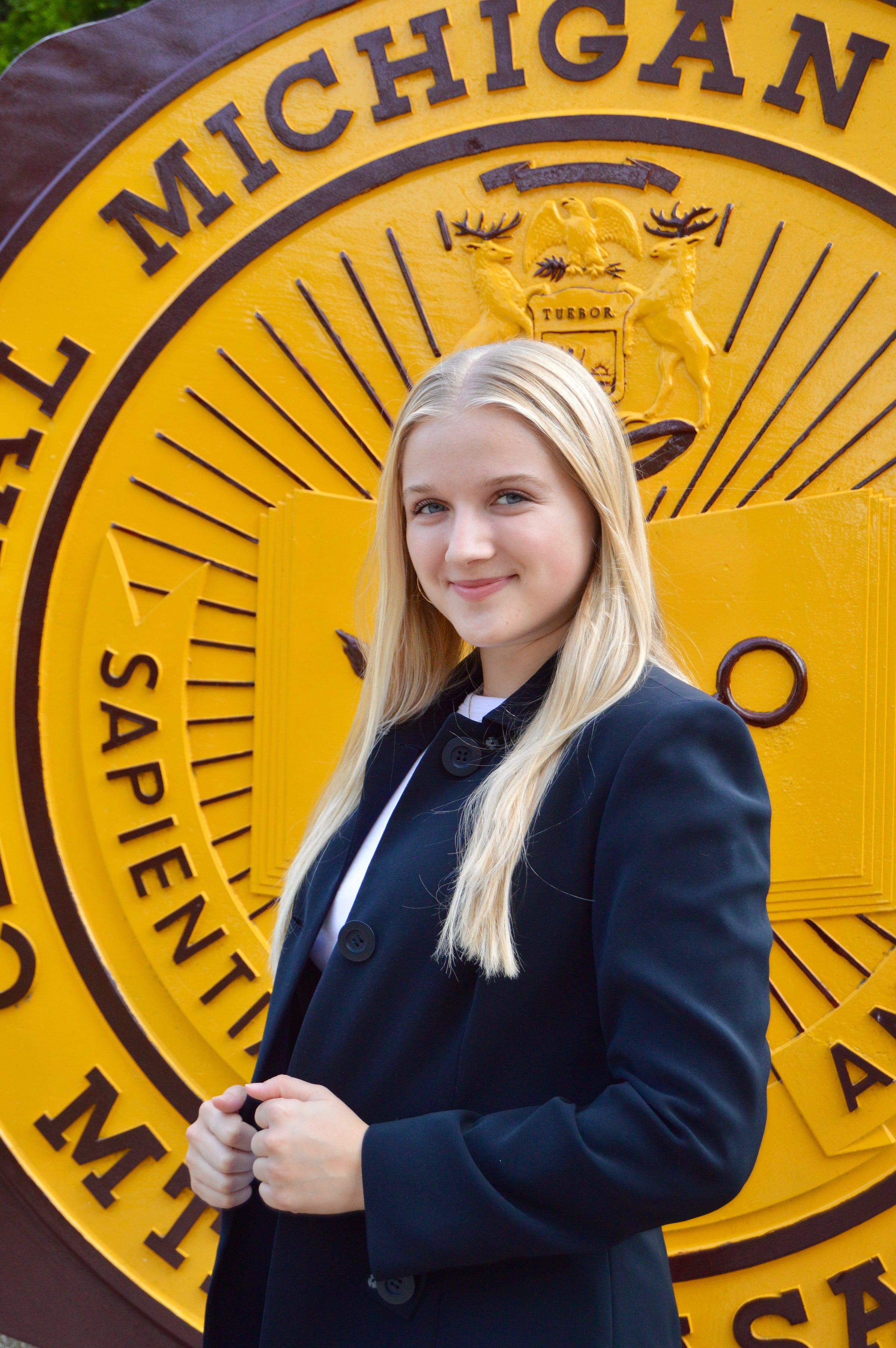 Leona Falconer – Medium