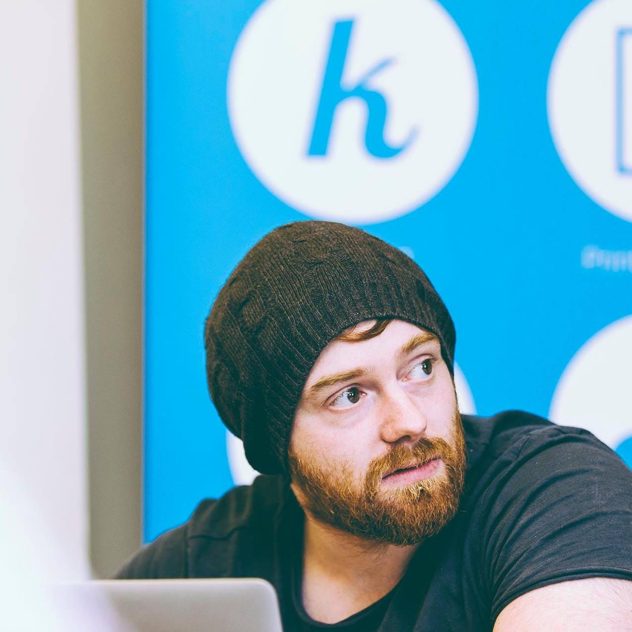 Lee Currie – Medium