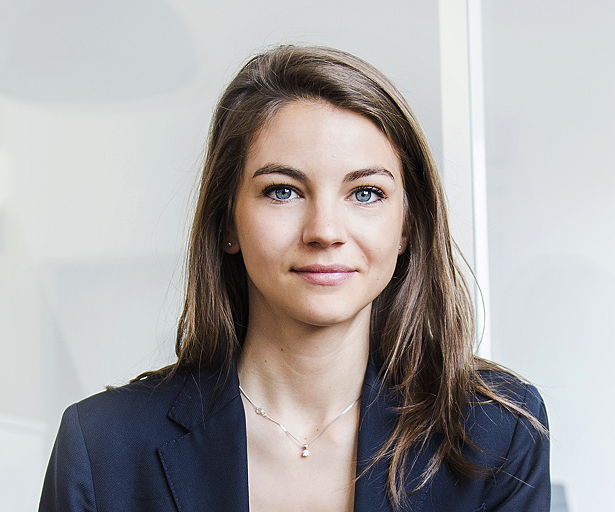 Léa Verdillon – Medium