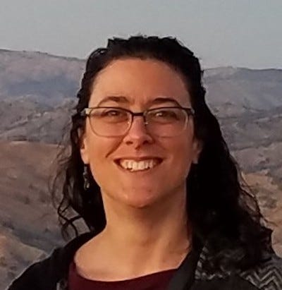 Karina Kervin – Medium