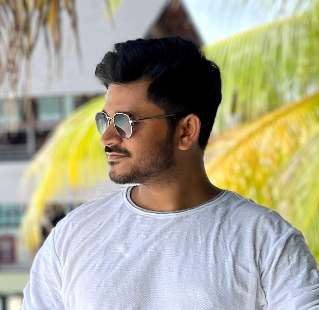 Ravi Kant Pandey – Medium