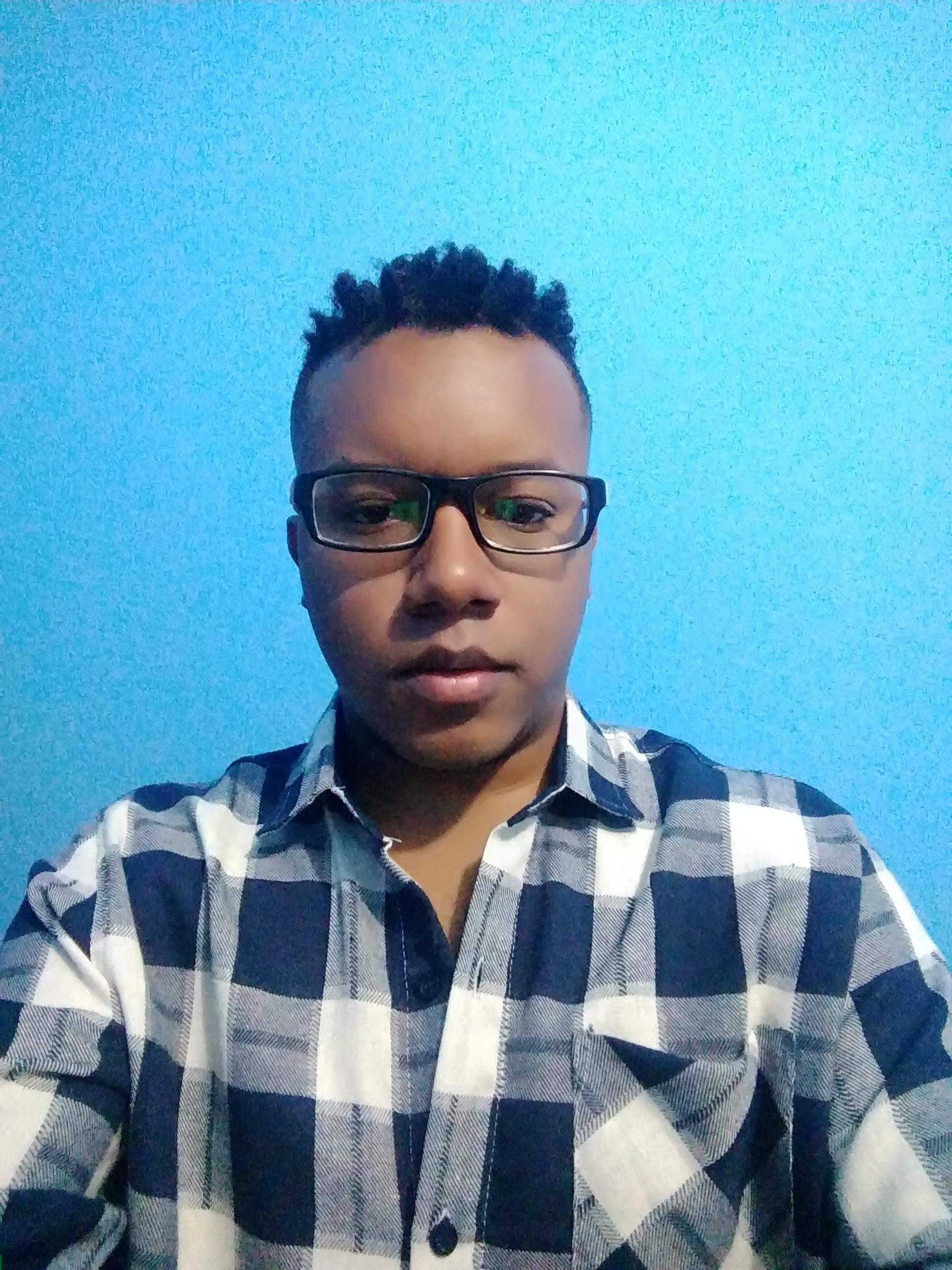 Kelvin Lopes – Medium