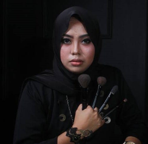Kursus Make Up & Rias Wajah Murah di Maros SULSEL – Medium