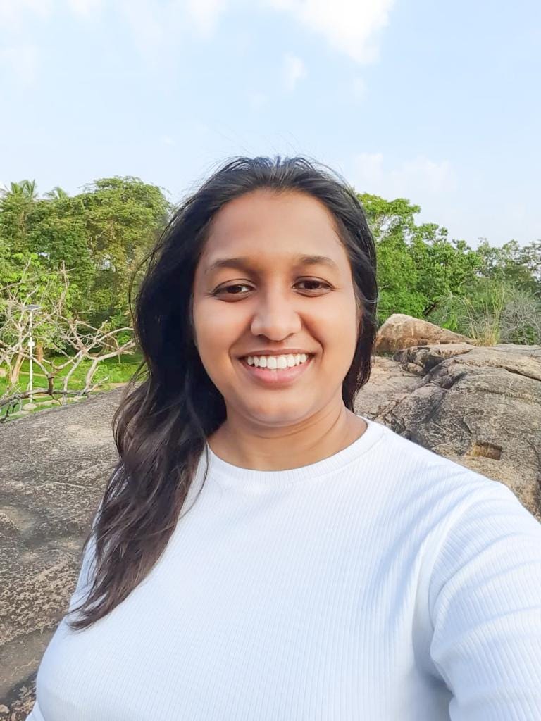 Sanduni Rathnayake – Medium