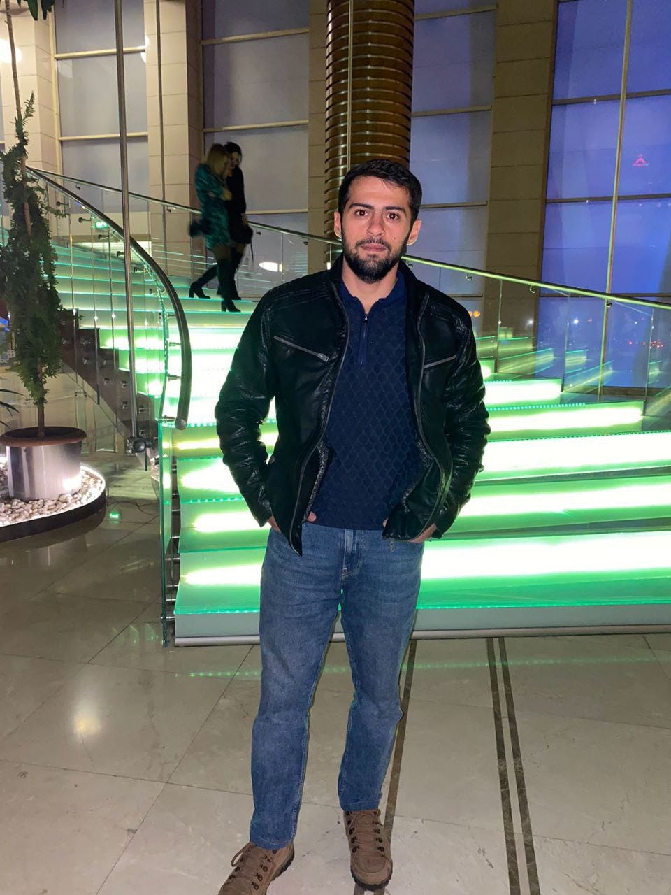 Kamran Ahmadov – Medium