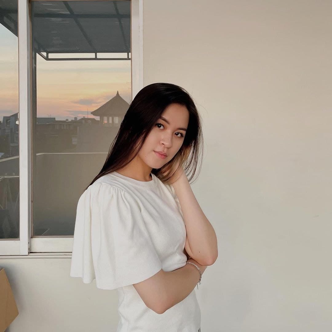 suci lestari – Medium