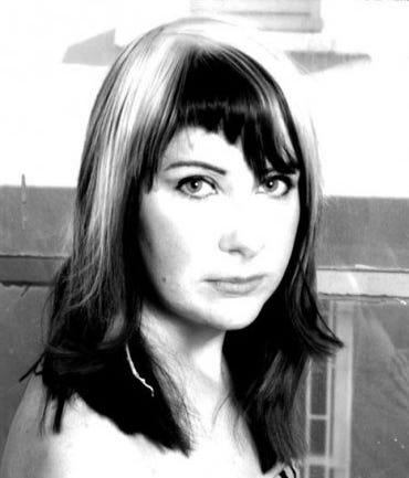 Cara lee Eustace – Medium