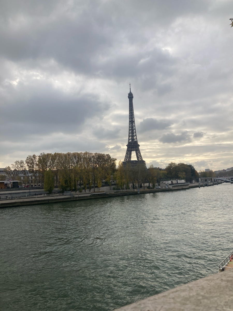 Jeune Dark – Medium