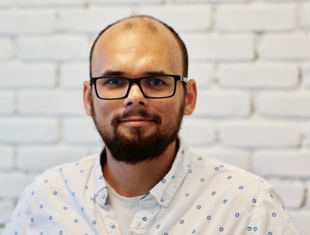 Juraj Bezdek – Medium