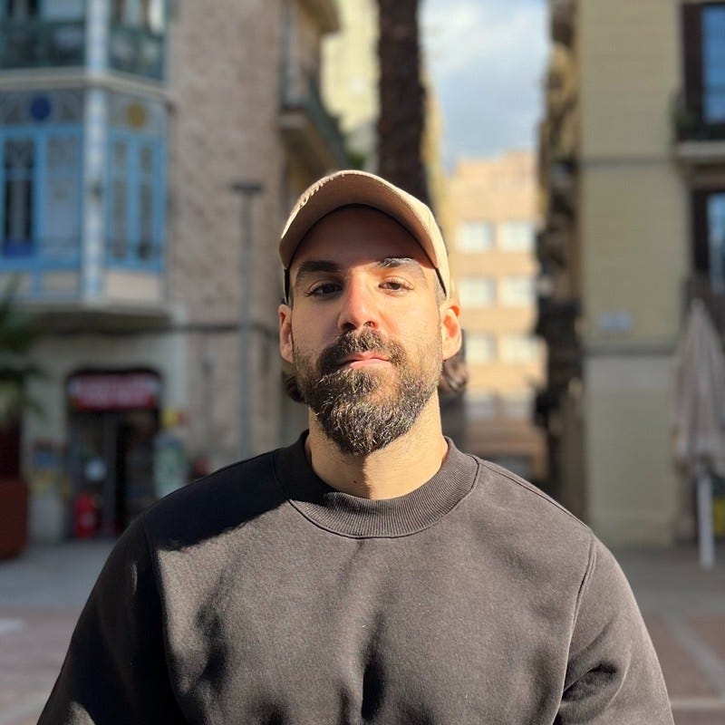 Alex Dimitrijevic – Medium