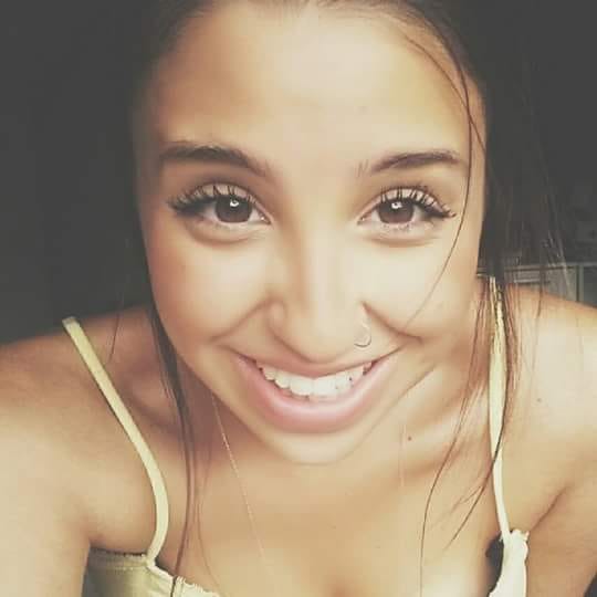 Tami Lemos – Medium