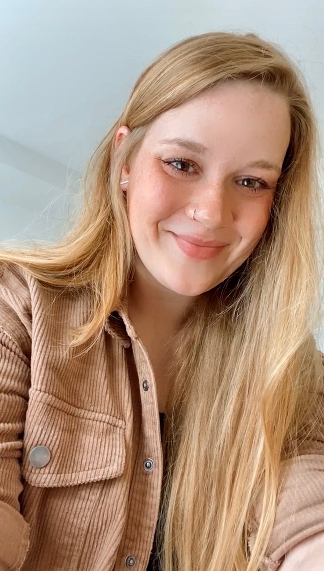 Hailey Gibbs – Medium