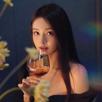 Sara Bae – Medium