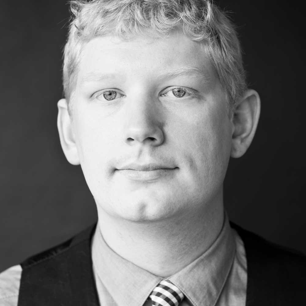 Arron Gibson – Medium