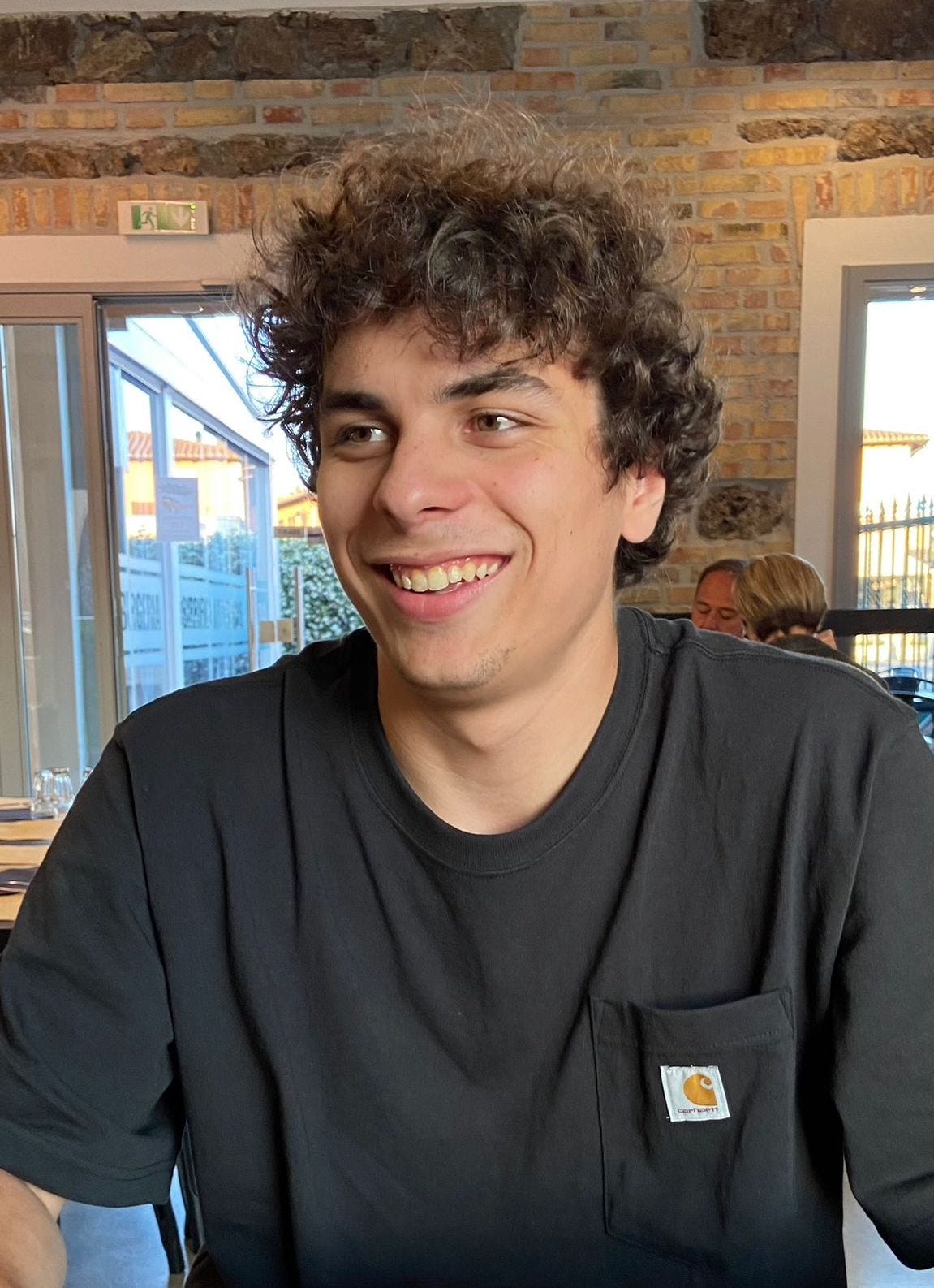 Tommaso Agudio – Medium